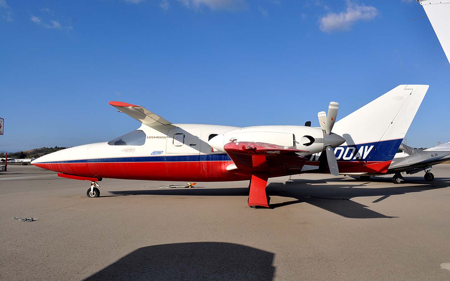 Ahead of Its Time: The Avtek 400A Aircraft - V3LLUM